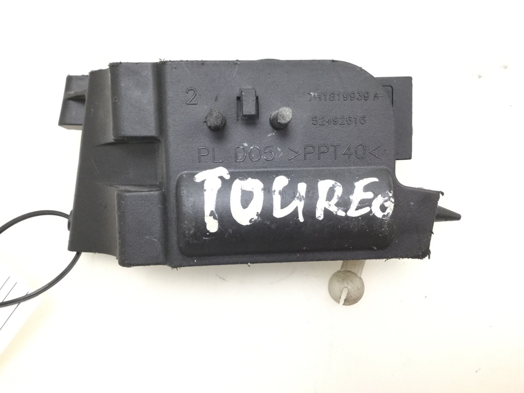 Used Volkswagen Transporter Cooling fan damper motor 7H1819939A