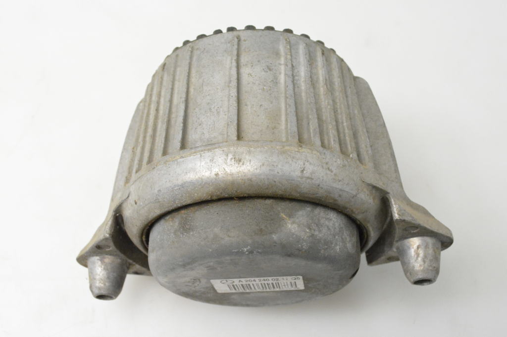 Used Mercedes Benz C-Class Engine cushion A2042400217