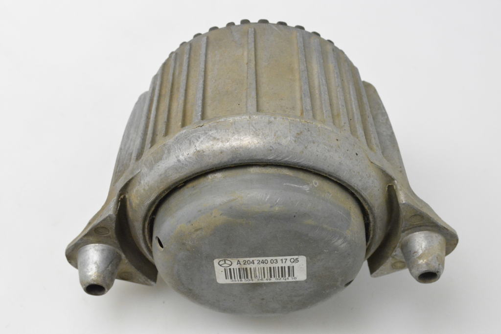 Used Mercedes Benz C-Class Engine cushion A2042400317