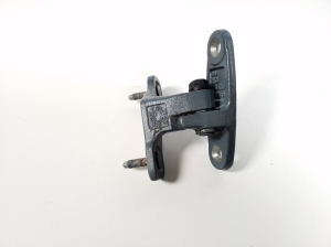 Used Mercedes Benz E-Class Front door top hinge A2047201537