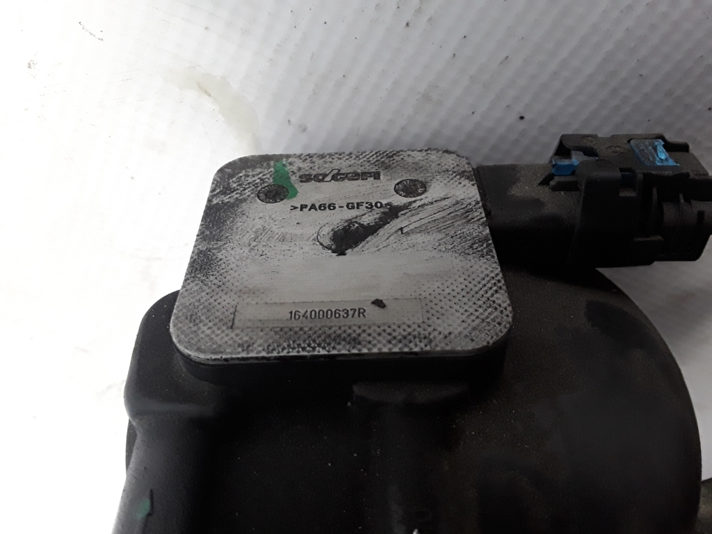 Used RENAULT Scenic Fuel filter housing 164000637R