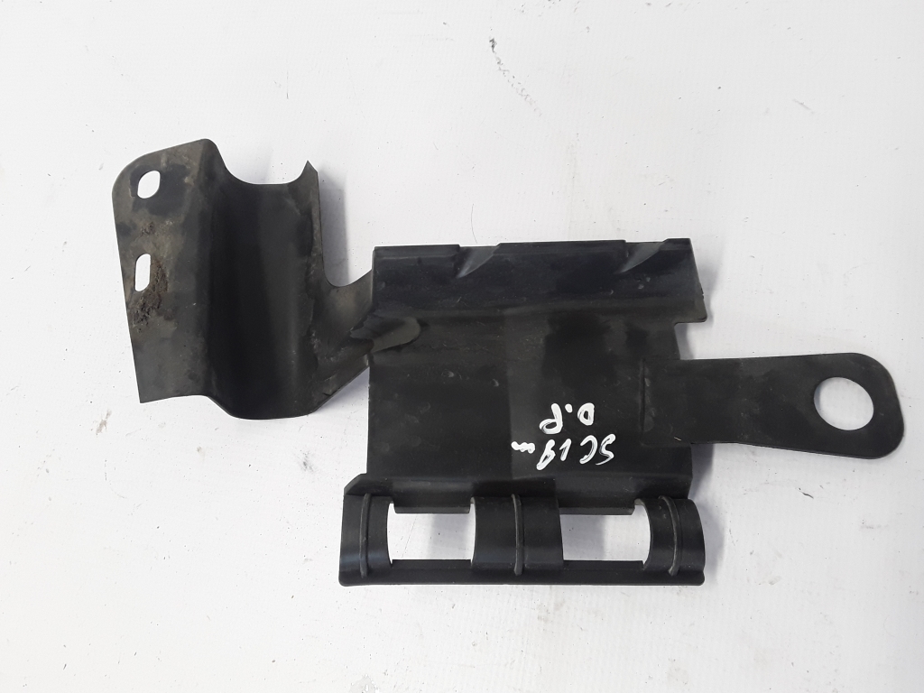 Used RENAULT Scenic Other part of the front wing 638300353R