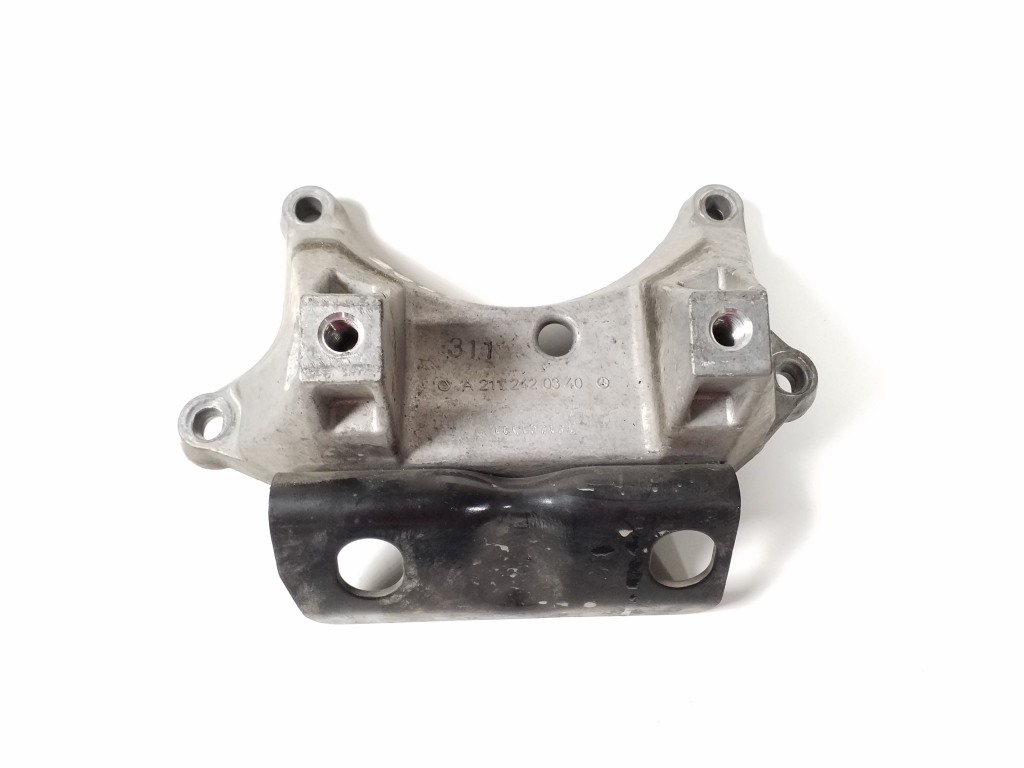Used Mercedes Benz SLK-Class Gearbox holder A2112420340