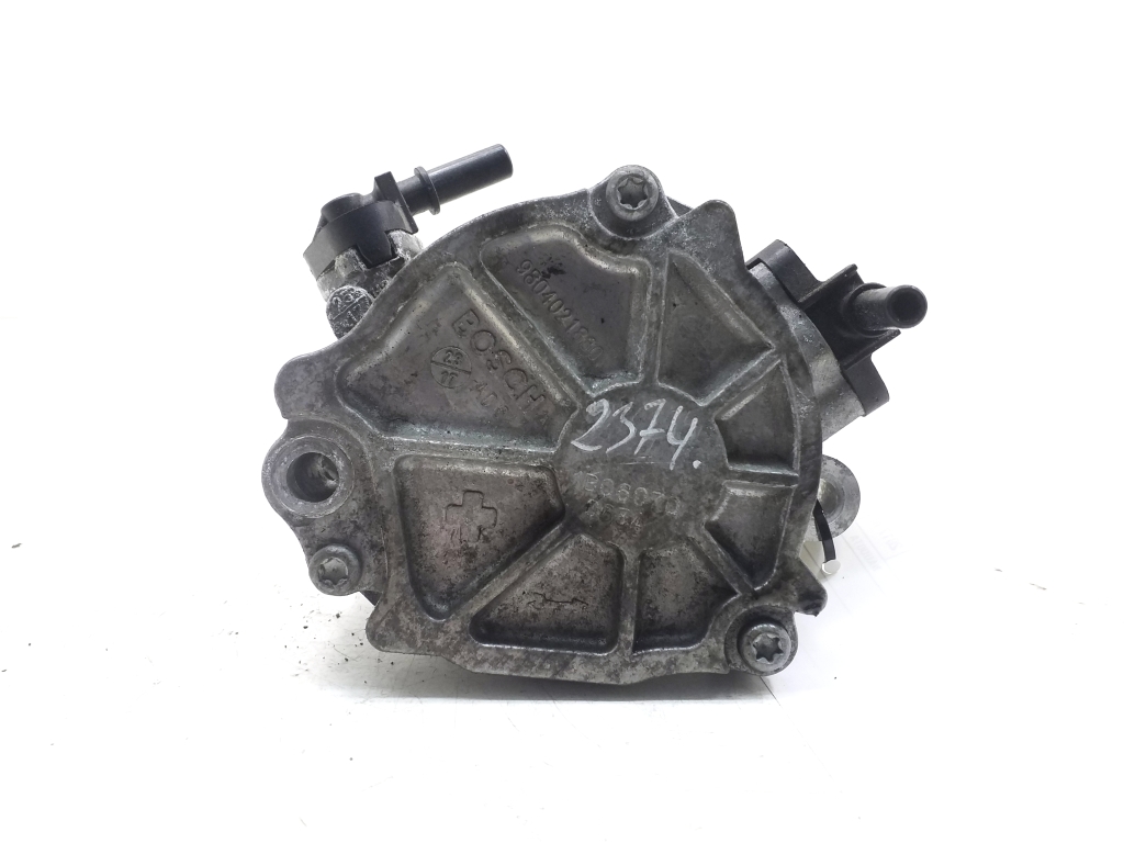 Used TOYOTA ProAce Vacuum pump 9804021880