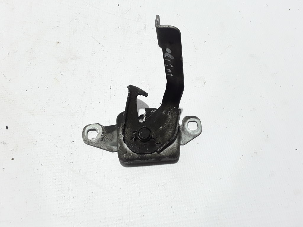 Used Dacia Lodgy Engine cover lock 656013195R