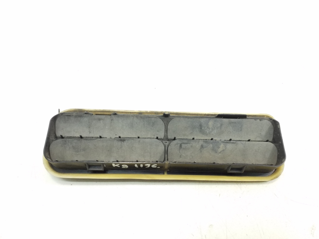 Used Mercedes Benz CLS-Class Rear wing ventilation grille A2128300242