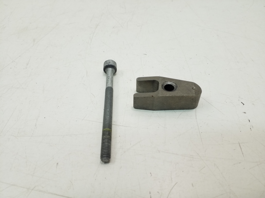 Used Mercedes Benz CLS-Class Fuel injector holder A6420160038