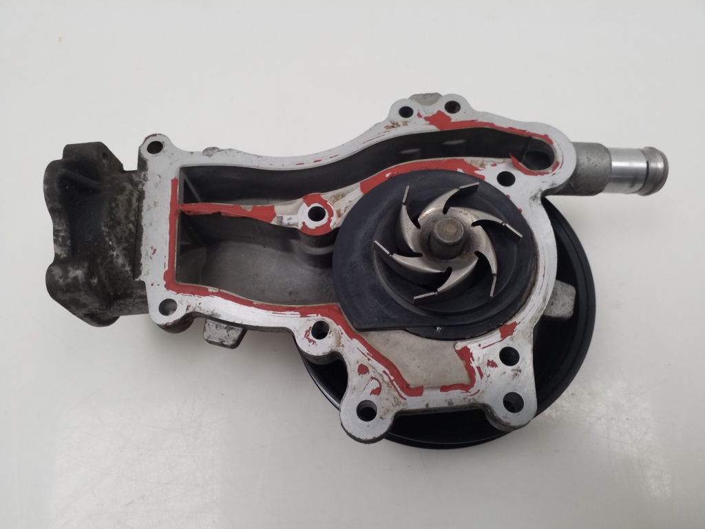 Used Opel Meriva Water pump and its details 55568032
