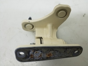 Used Mercedes Benz E-Class Front door lower hinge A2047201737