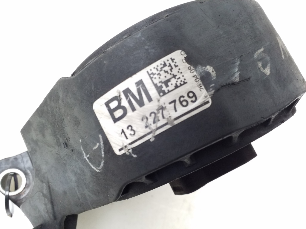 Naudotas Opel Insignia Variklio pagalvė 13227769