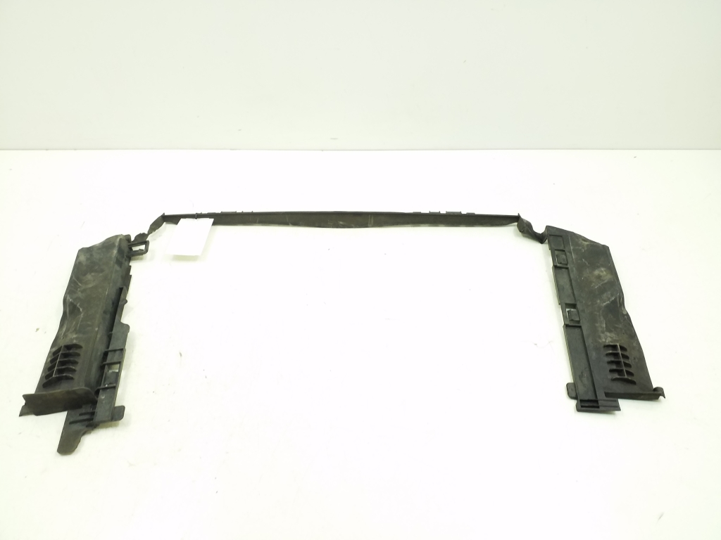 Used Mercedes Benz C-Class Air deflector cooling radiator A2055050130