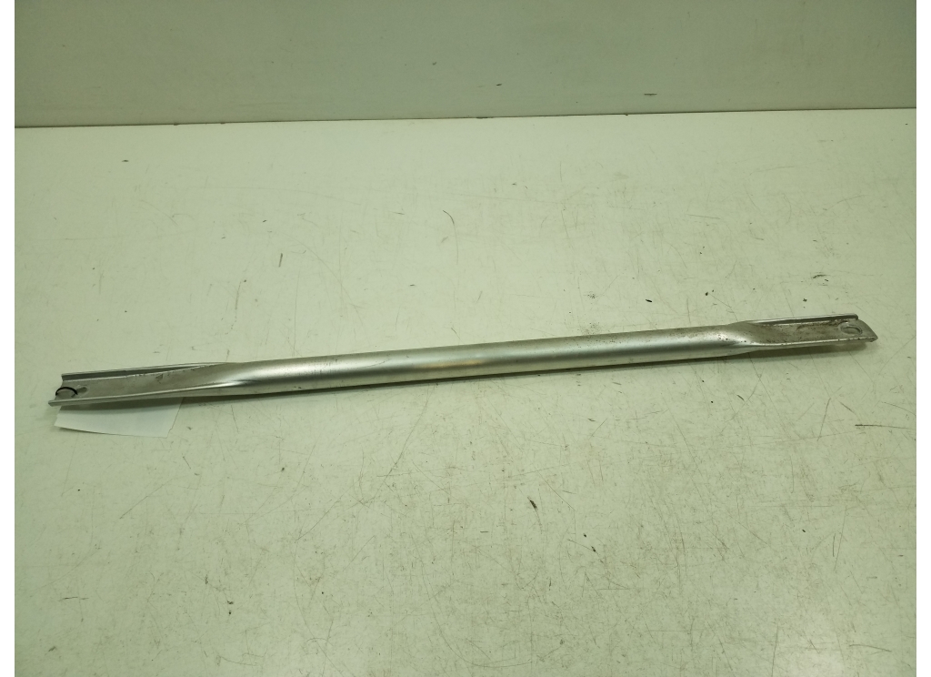 Naudotas Mercedes Benz C-Class Kita detalė po variklio gaubtu A2056280724