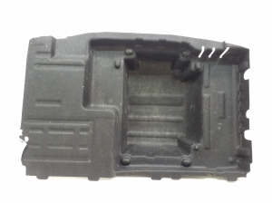 Naudotas Mercedes Benz C-Class Bagažinės vidaus kita detalė