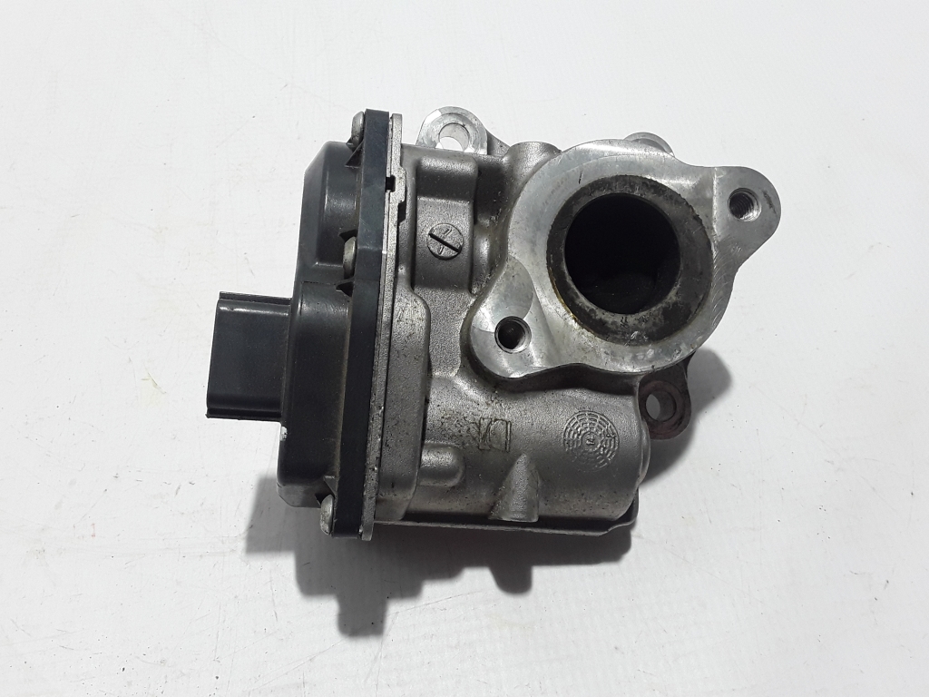 Used RENAULT Master EGR valve 8201353607