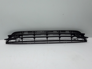 Used VOLVO V60 Front bumper lower grille 31294130
