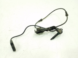 Used Mercedes Benz C-Class ABS sensor front A2059058003