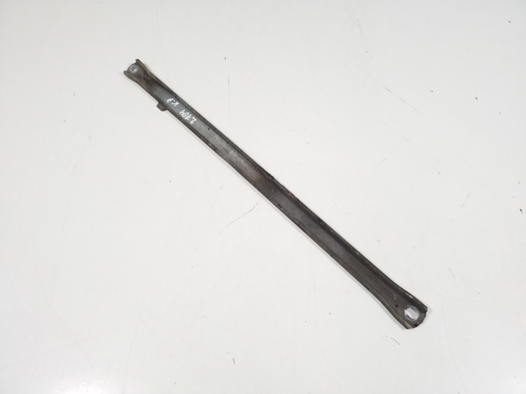 Used Mercedes Benz E-Class Holder next A2045241147