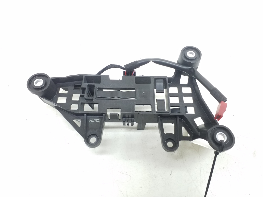 Naudotas Mercedes Benz A-Class Akumuliatoriaus laikiklis A2475451000