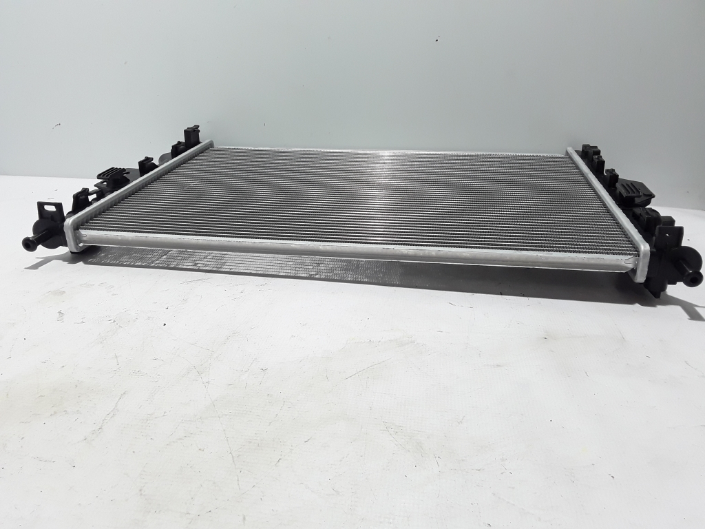 Naudotas VOLVO XC60 Aušinimo radiatorius 31368361
