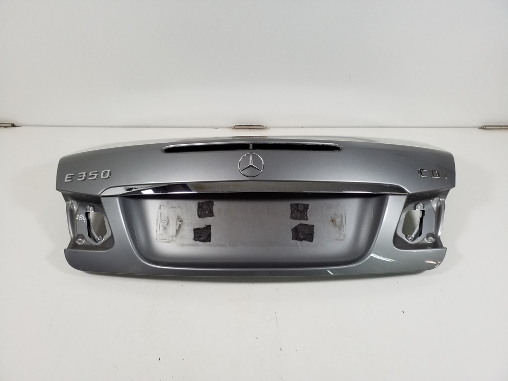 Used Mercedes Benz E-Class Tailgate A2077500175
