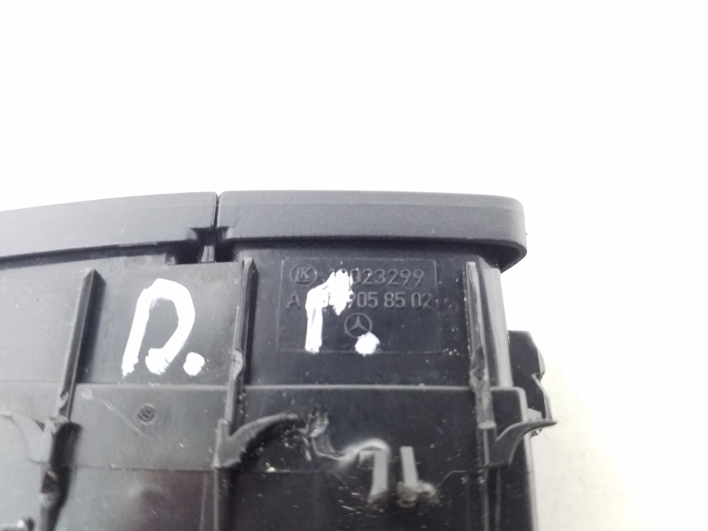 Used Mercedes Benz CLS-Class Door lock unlock switch A2049058502