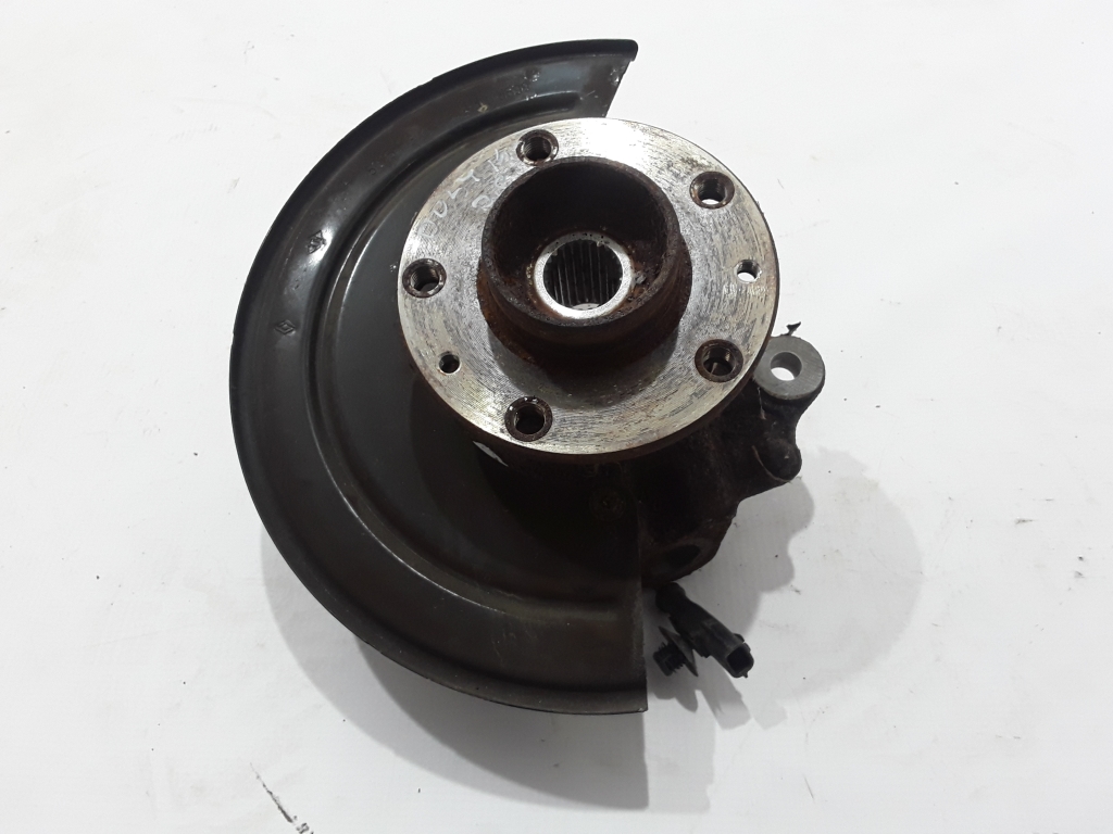 Naudotas Dacia Duster Stebulė priekinė 400144683R