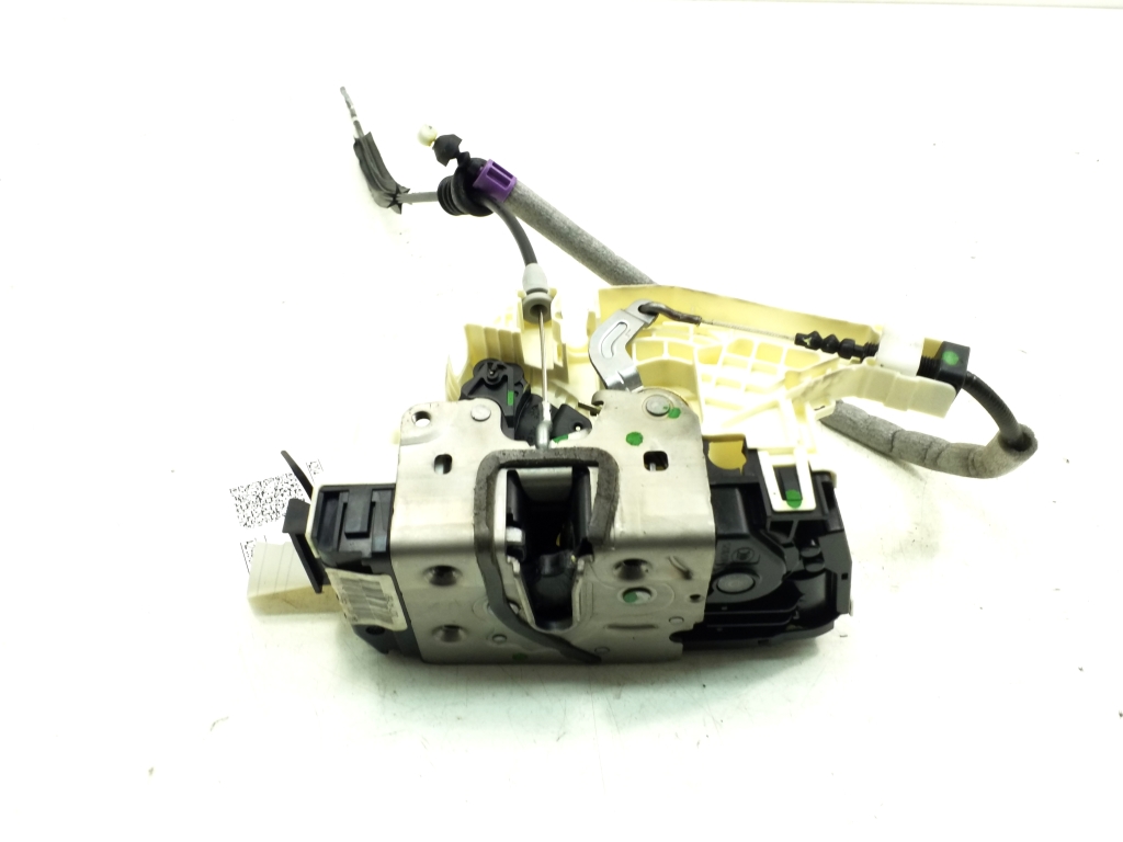 Used Mercedes Benz CLS-Class Front door lock A2047203735