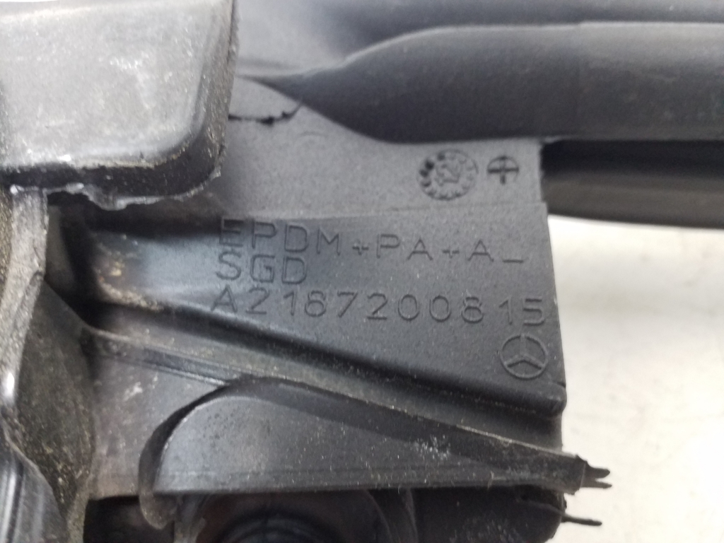 Used Mercedes Benz CLS-Class Front door strip to the glass inner ...