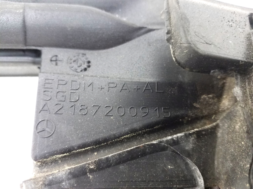 Used Mercedes Benz CLS-Class Front door strip to the glass inner ...