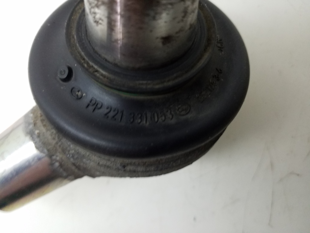 Used Mercedes Benz E-Class Hinge front A2123300135