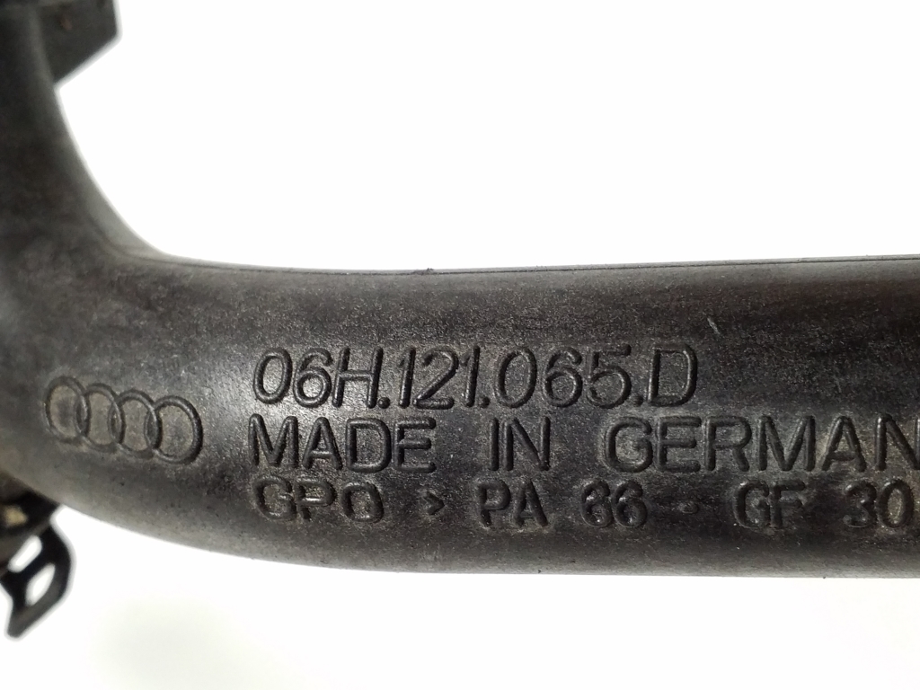 Naudotas AUDI A5 Žarna 06H121065D