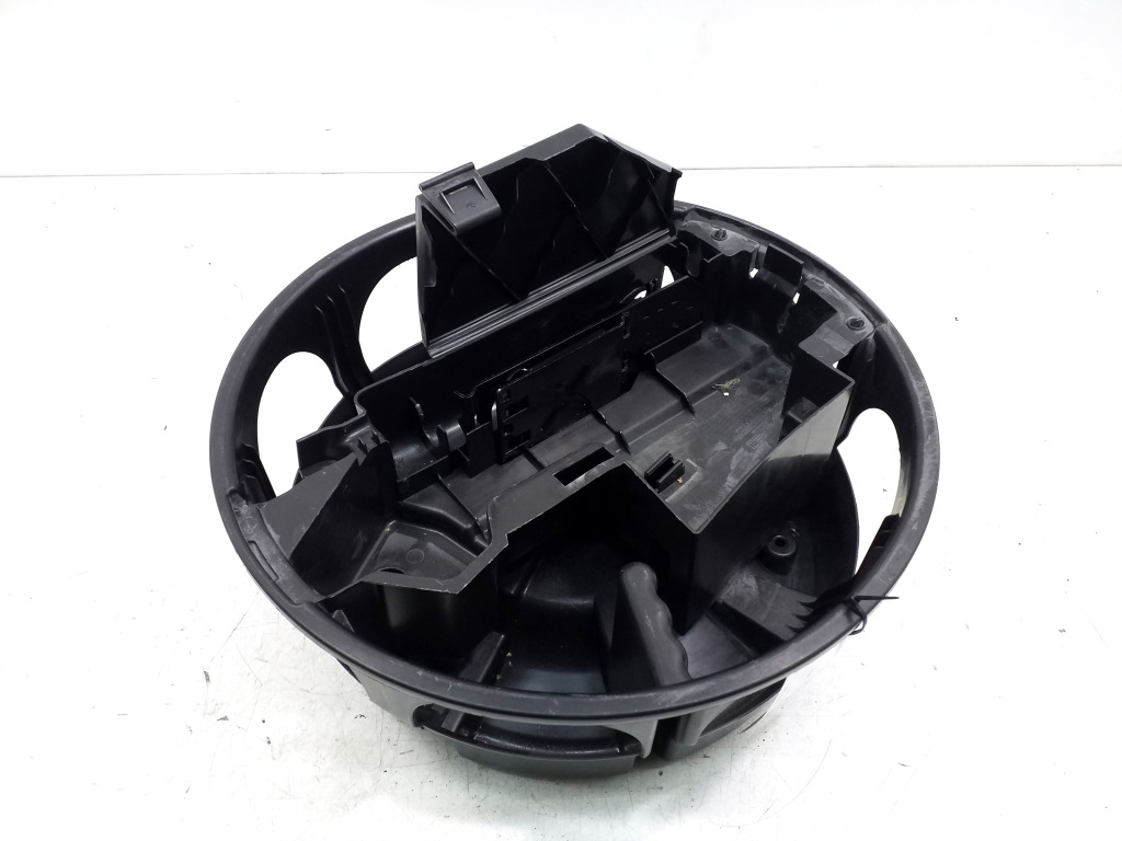 Used Mercedes Benz E-Class Spare wheel mount A2048980007