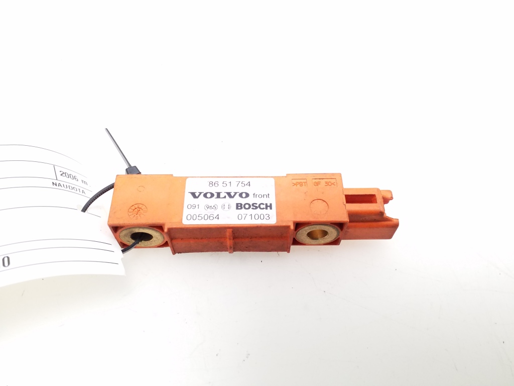 Used VOLVO XC90 Airbag sensor 8651754