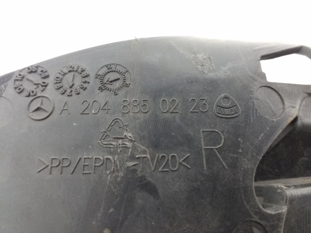 Used Mercedes Benz C-Class Front bumper fog lamp cover A2048850223