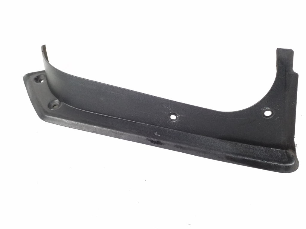 Naudotas Mercedes Benz E-Class Bagažinės vidaus kita detalė A2126931033