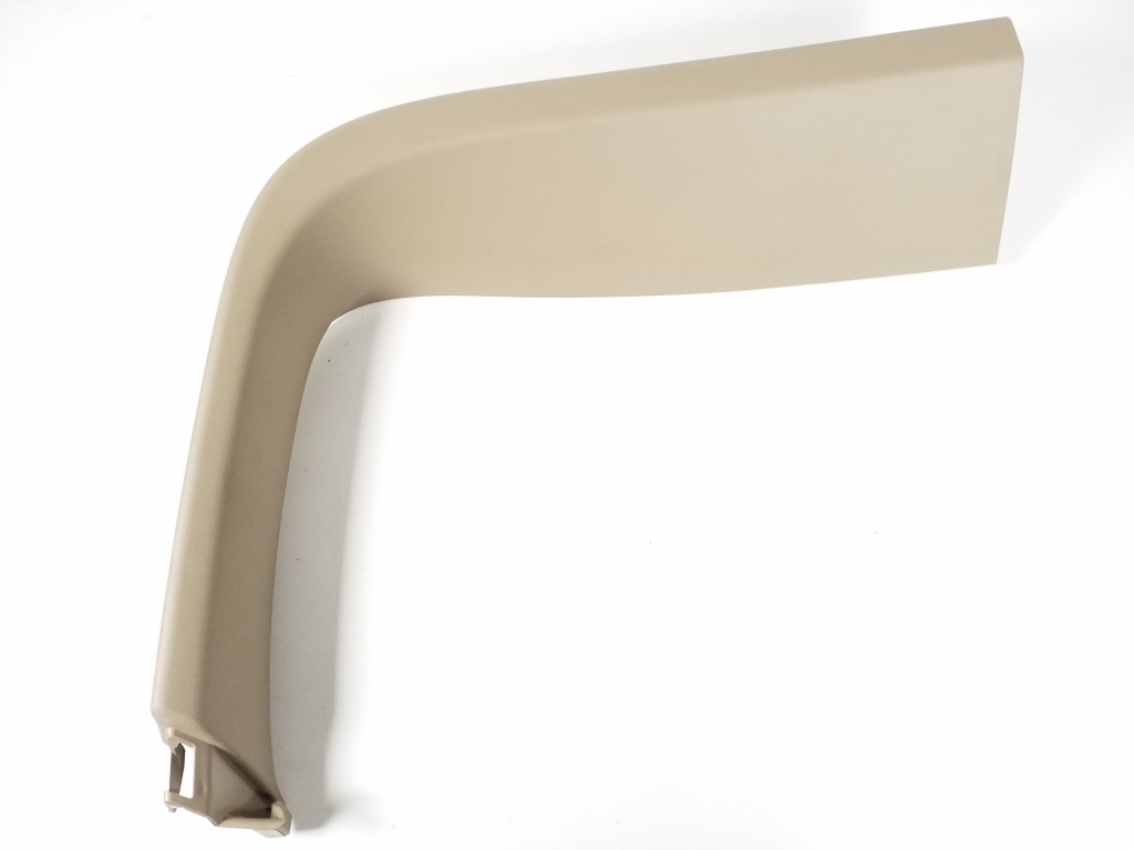 Used Mercedes Benz ML-Class Other detail of the boot lid punch A1667400271