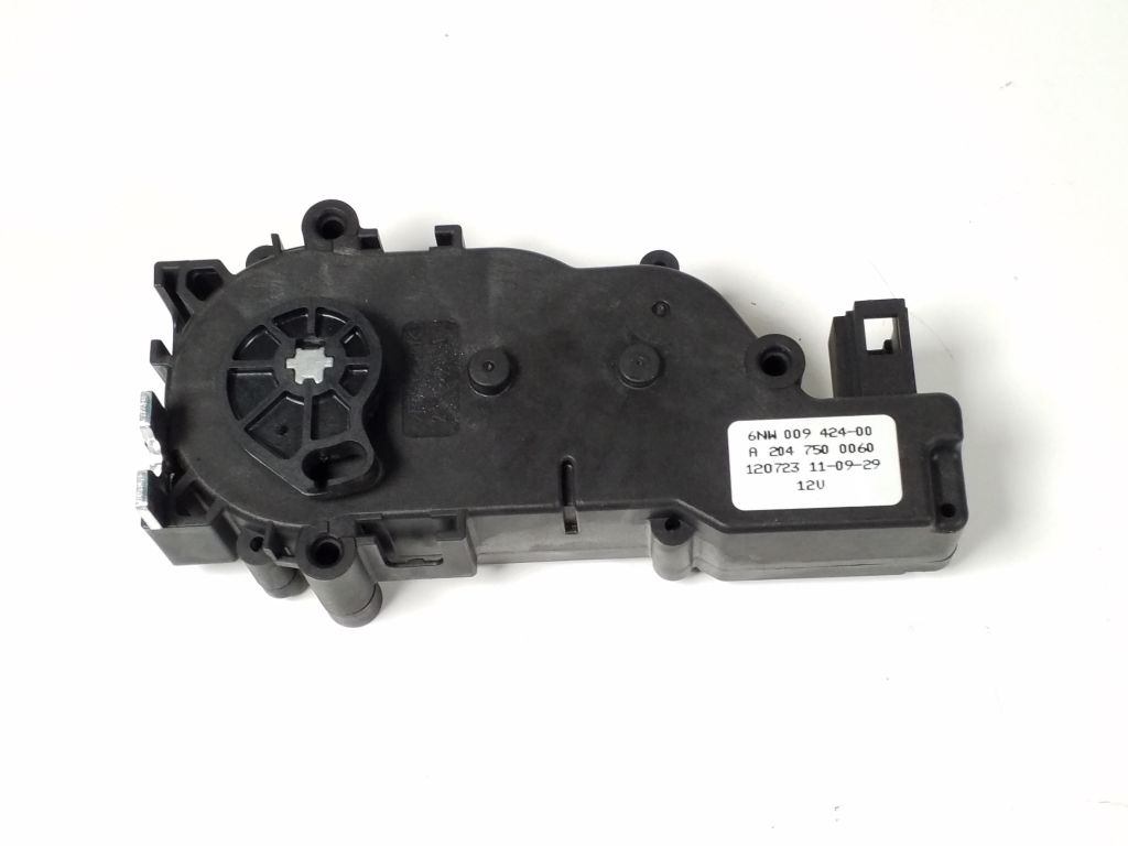 Used Mercedes Benz ML-Class Trunk lid electric retractor A2047500060