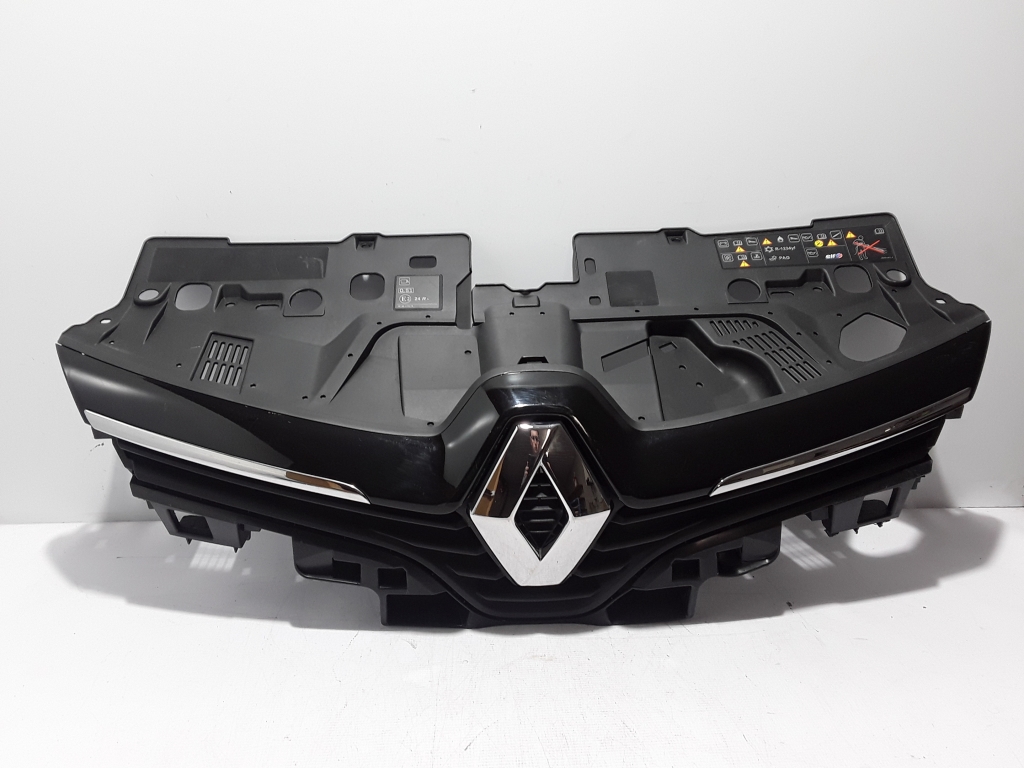 Naudotas RENAULT Clio Priekinių grotelių laikiklis 622562901R