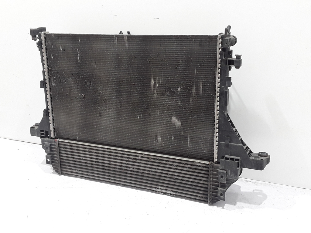 Used RENAULT Master Radiator set and its details