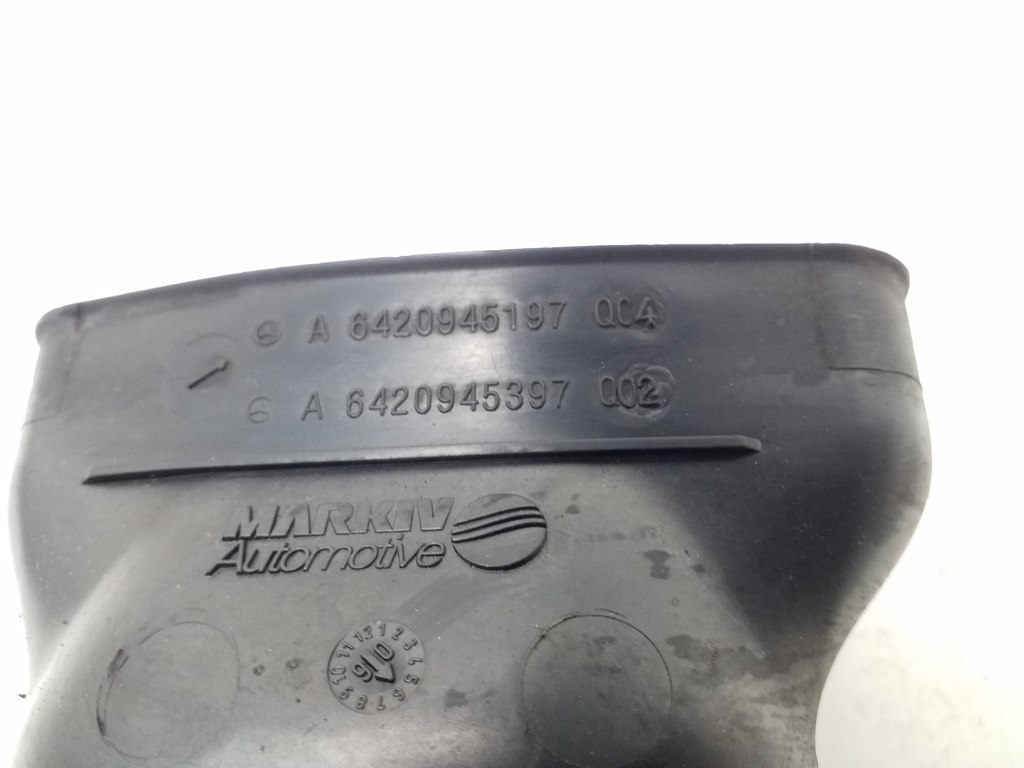Used Mercedes Benz S-Class Air intake hose A6420945197