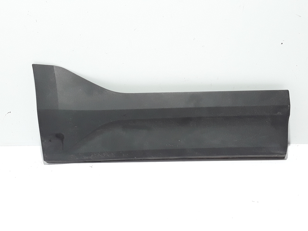 Used VOLVO XC40 Rear side door strip 31448319