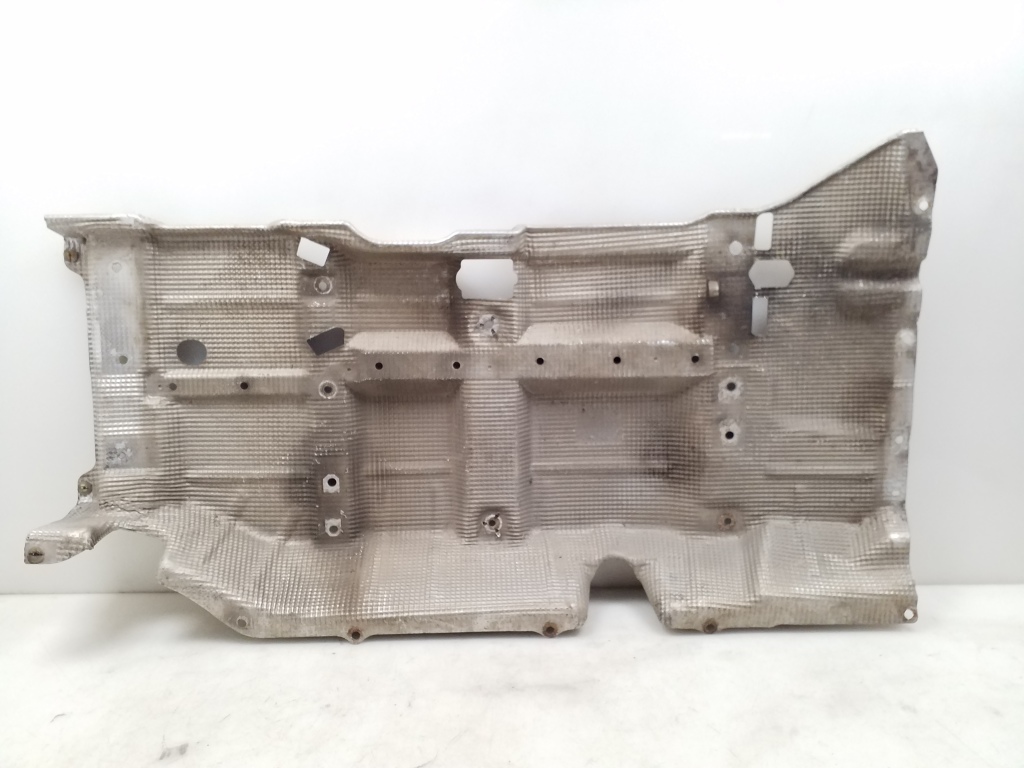 Used Volkswagen Transporter Bottom protection 7H1825671