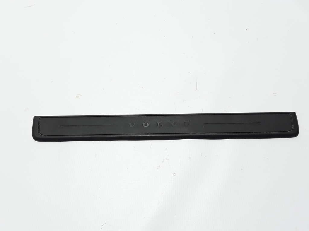 Used VOLVO XC40 Inner threshold trim 31484194