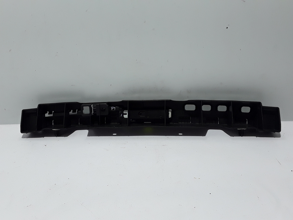 Used RENAULT Captur Rear bumper bracket on the rear panel 850425825R