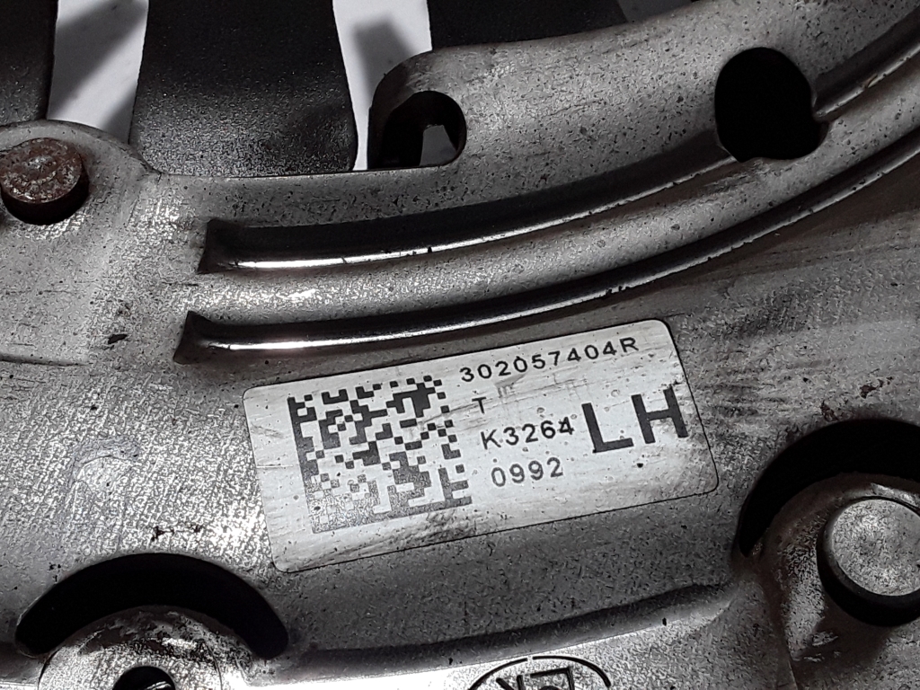 Used RENAULT Captur Clutch disc 302057404R