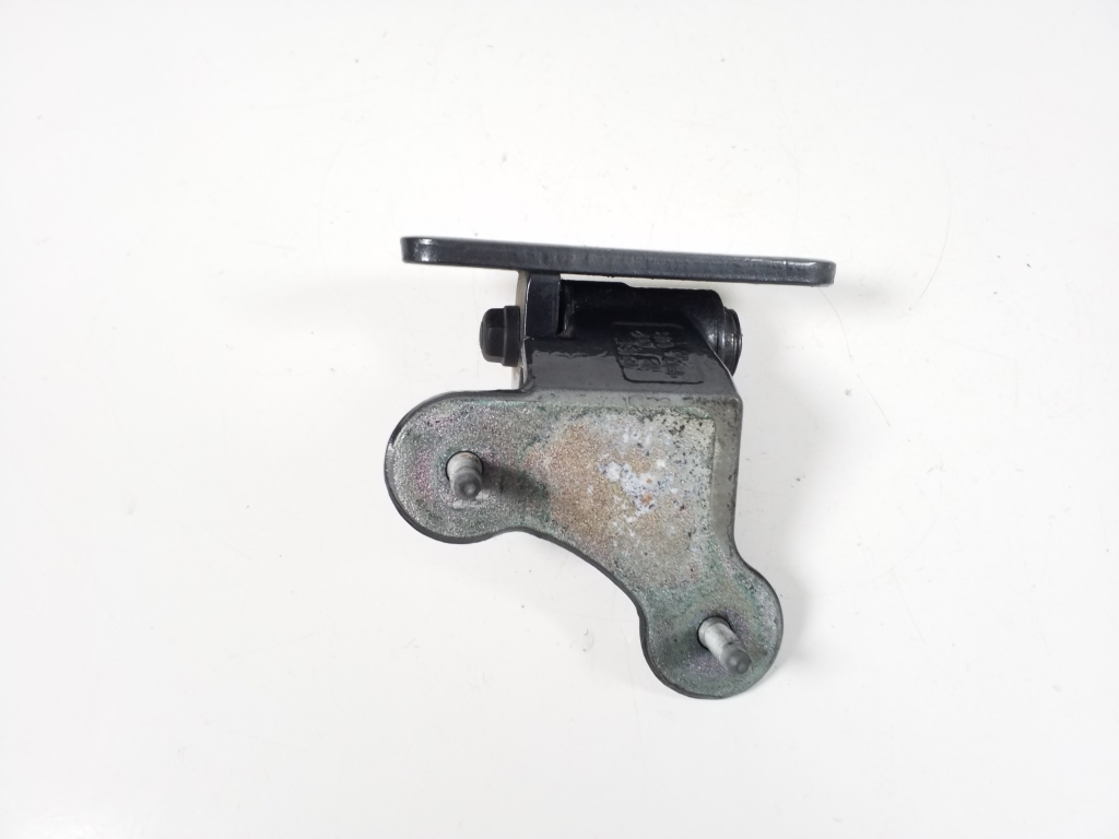 Used Mercedes Benz E-Class Rear side door hinge lower A2047301337