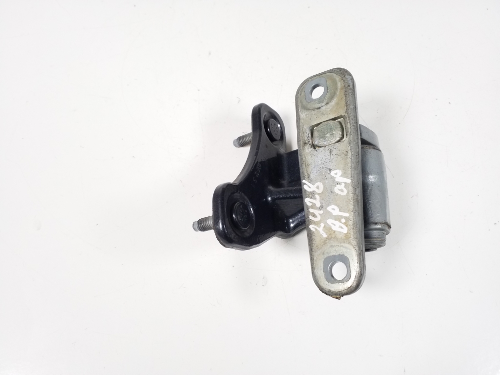 Used Mercedes Benz E-Class Front door lower hinge A2047201837