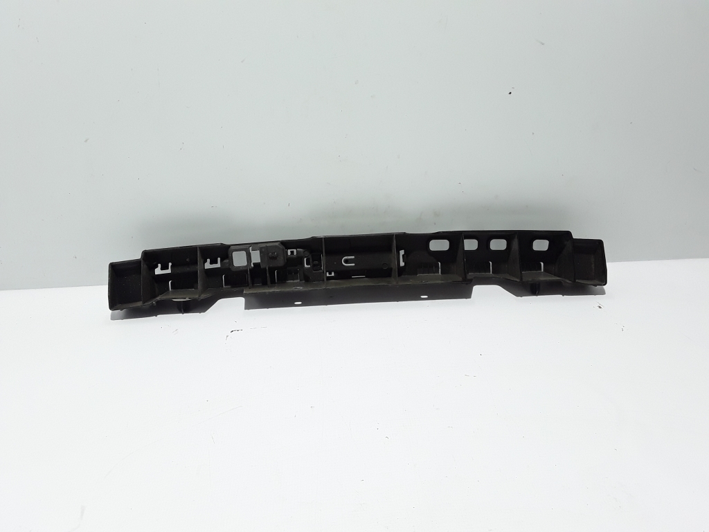 Used RENAULT Captur Rear bumper bracket on the rear panel 850427020R