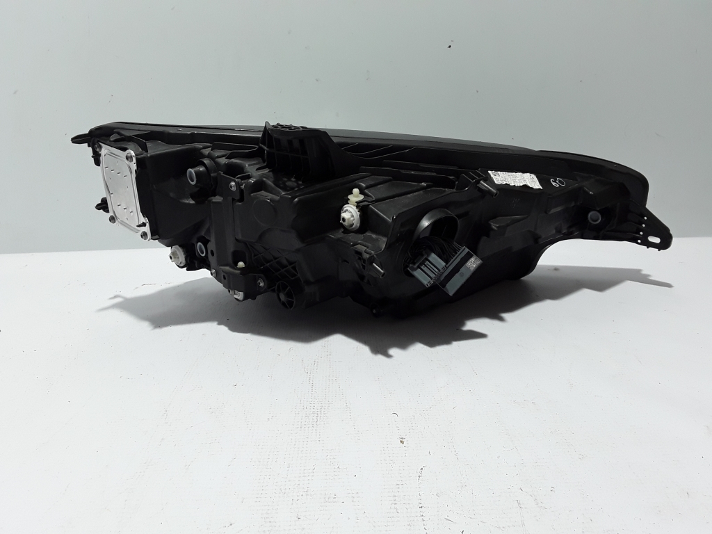 Used VOLVO V60 Headlights 32228815