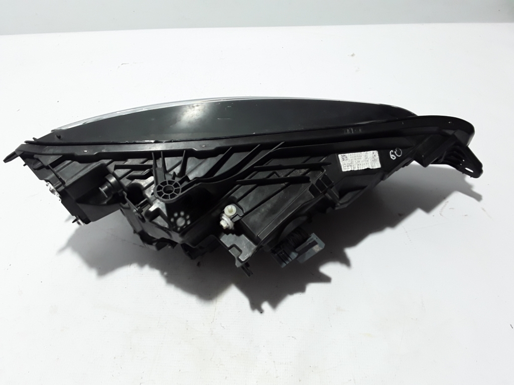 Used VOLVO V60 Headlights 32228815